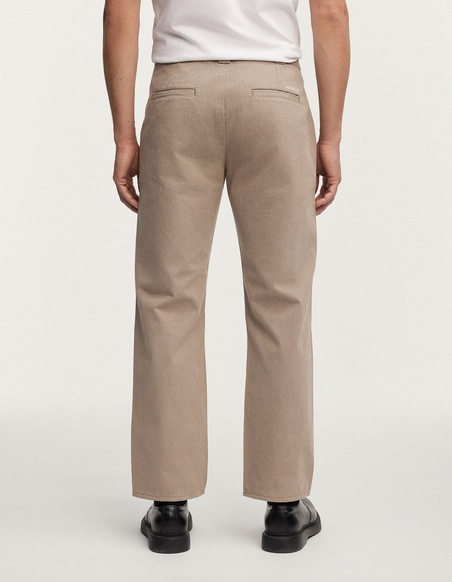 【DENHAM】Dagger Work Chino Clean Rigid Gabardine 水洗石色華達呢寬鬆直筒卡其褲 – Blue Beach Denim