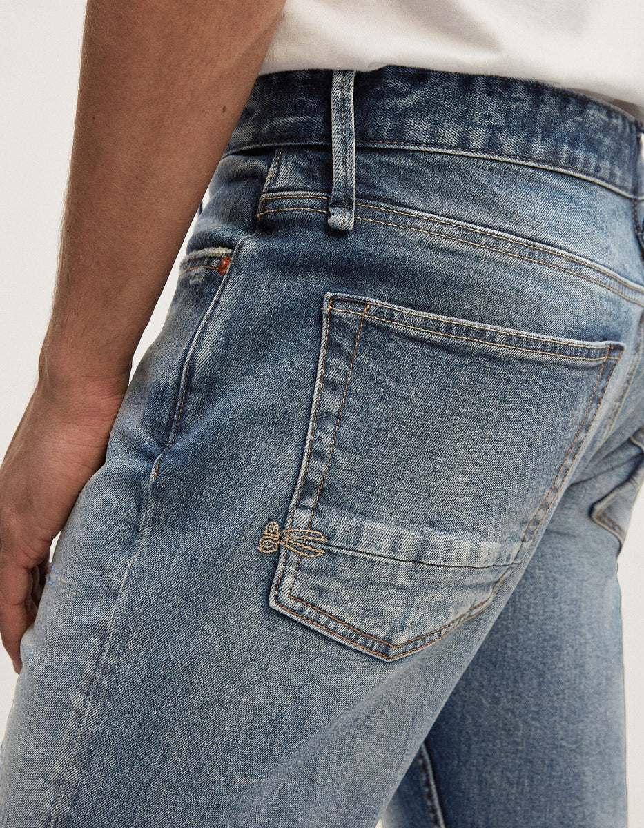 【DENHAM】RAZOR AETR 淺藍水洗補丁修身小直筒牛仔褲 – Blue Beach Denim