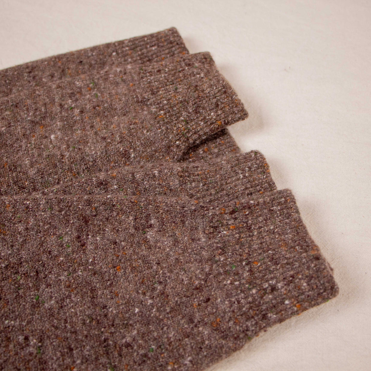 【Inis Meáin】Cashmere Light Crew Neck Brown Fleck – Blue Beach Denim