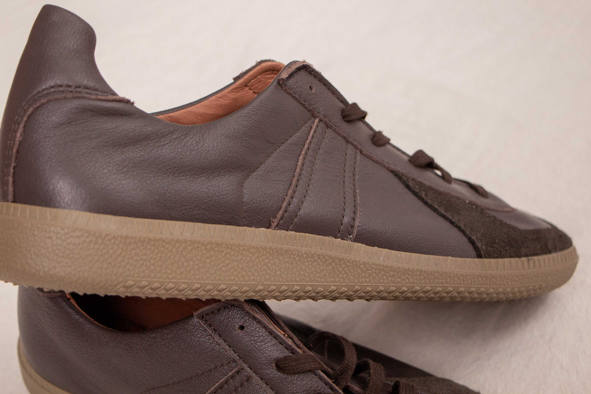 【Reproduction of Found】1700L Dark Brown Germain Trainer – Blue Beach Denim